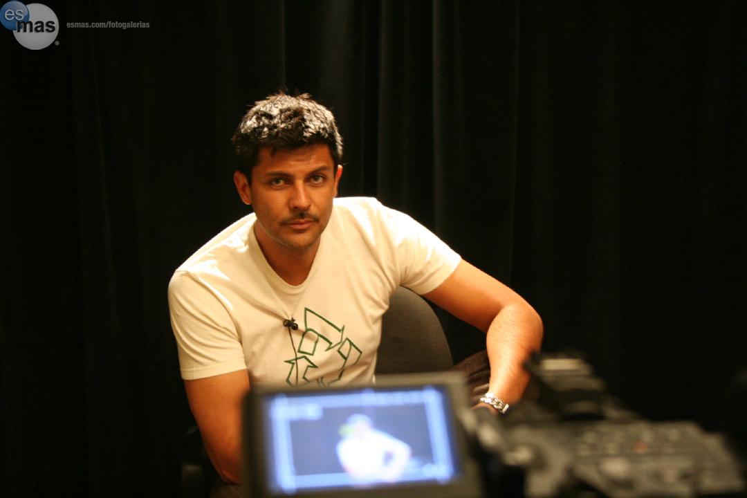 Soy tu dueña: Fabián Robles desde el chat de Esmas